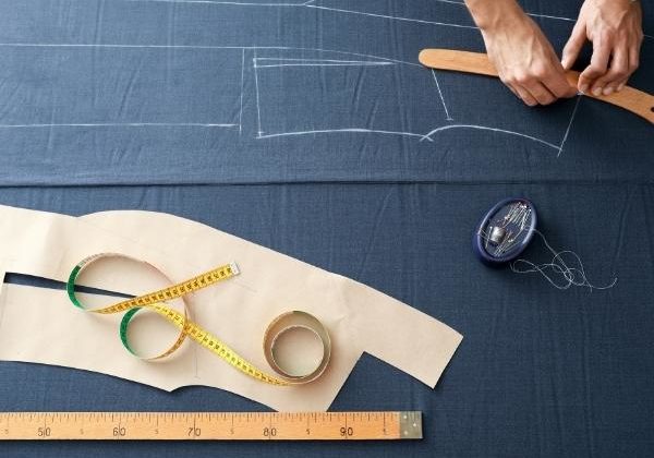 The Definitive Guide to a Sewing Starter Kit: Measuring Tools - Petite Font